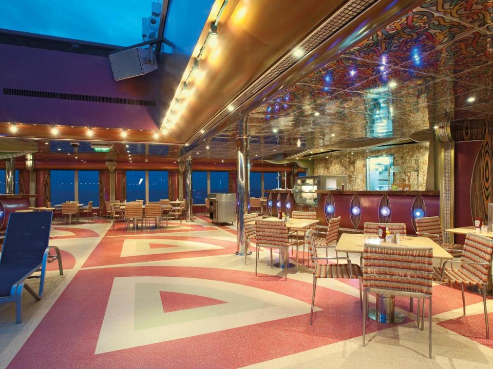 Carnival Freedom Photos on iCruise.com