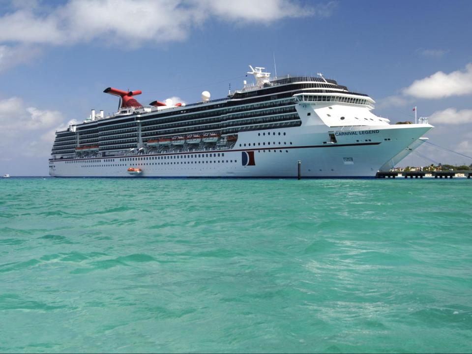 Carnival Legend Photos on iCruise.com