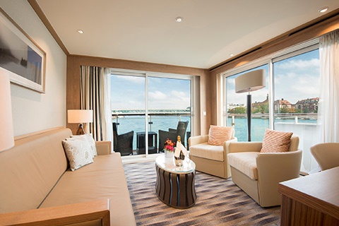 Viking Halogi Cabin 340 - Category ES - Explorer Suite 340 on iCruise.com